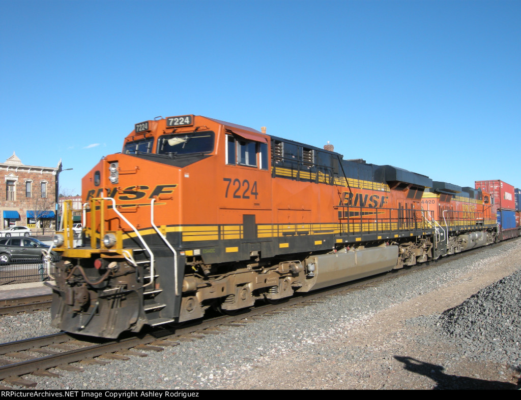 BNSF 7224